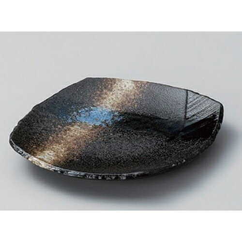 [商品名]　雲海角櫛目型取皿[素材]　陶磁器[寸法]　[ 18 x 14.8 x 2.7cm 264g ]お店からご自宅まで、季節を問わず、様々なシーンでご利用いただける商品です。[ 18 x 14.8 x 2.7cm 264g ] 一部の...