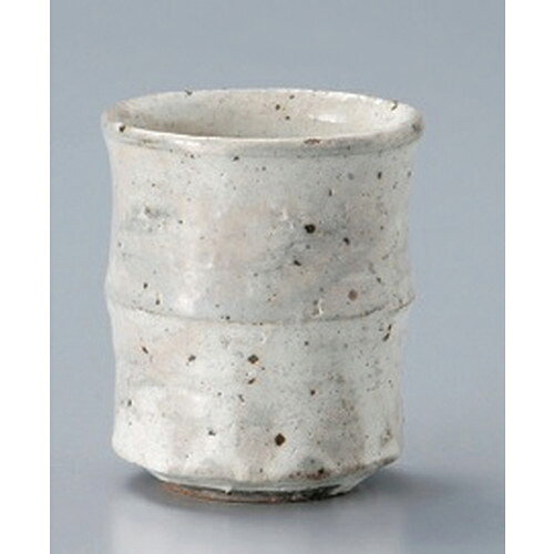 [商品名]　新粉引切立湯呑[素材]　陶磁器[寸法]　[ 7.7 x 9cm (250cc) 227g ]お店からご自宅まで、季節を問わず、様々なシーンでご利用いただける商品です。[ 7.7 x 9cm (250cc) 227g ] 土物 一...