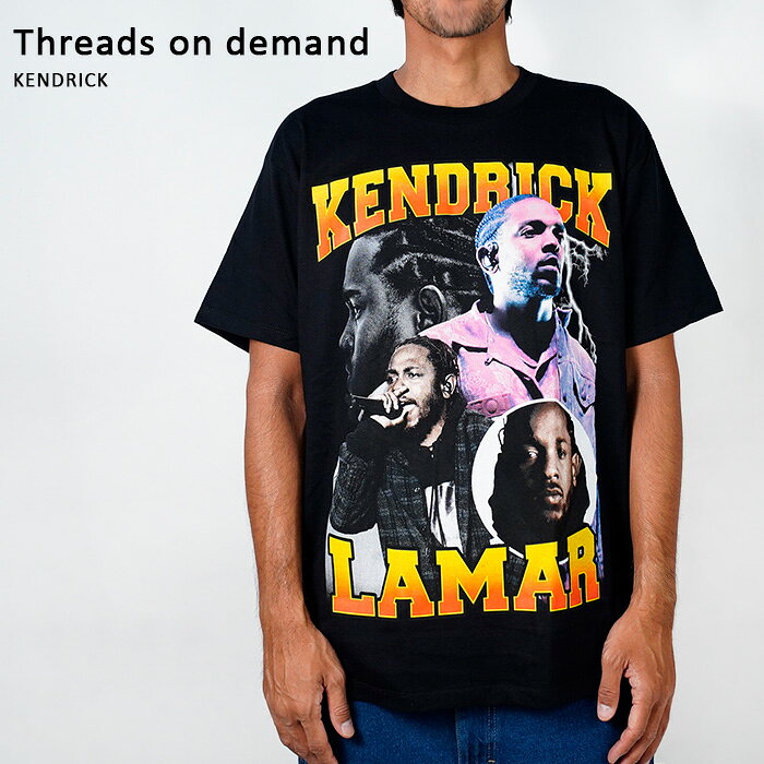 ■商品紹介 [KENDRICK LAMAR] 先進的な音楽スタイルと社会的意識の高いソングライティングで知られ、しばしばヒップホップの新王者と称されるケンドリック・ラマー。 そんな彼のアートワークが前面にプリントされたスレッド オン デマン...