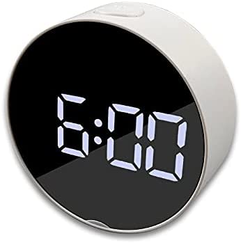 【多機能目覚まし時計】時間表示 12H/24H変更 アラーム機能 2階段明るさ スヌーズ機能 充電機能 メモリ機能 [鏡面設計]このデジタルアラームクロックには、大きなミラーledスクリーンがあります。その単純さのために、それは最高の寝室の...