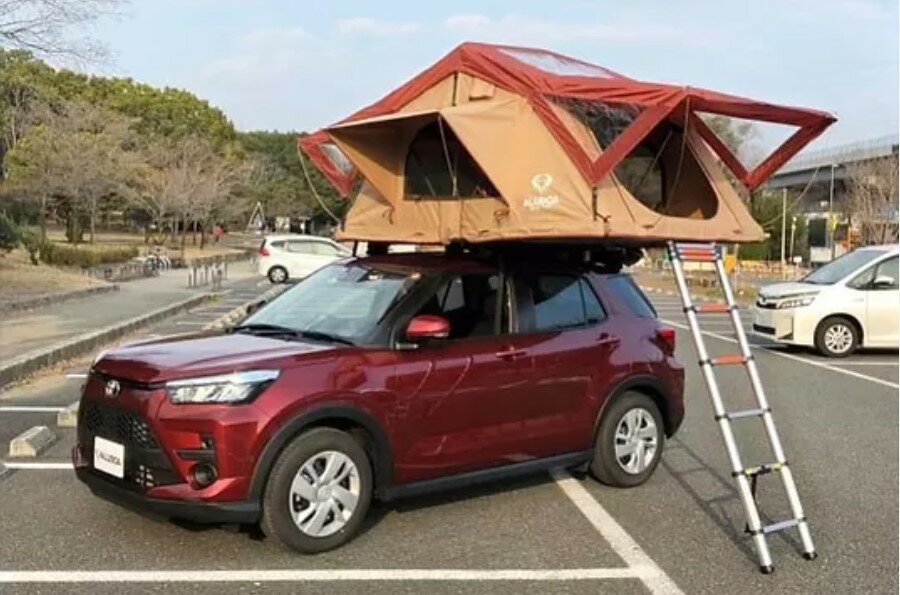 【注意事項】 ・ご注文前に必ずご確認ください。 ・納期については常に変動いたしますのでご注文前にご確認お願いします。 ・金額加算のある商品は弊社での注文処理時に訂正をいたします。自動加算ではありませんのでご注意ください。 ソフトトップカバー...