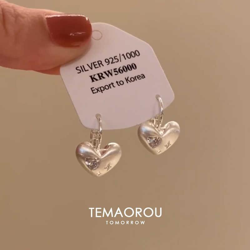 ・素材: 銅・造型: 心形, 幾何型・処理工芸: 電気メッキ・カラー: 閃鑽銀色ラメ愛心耳扣, 閃鑽金色ラメ愛心耳扣・スタイル: 日韓・スタイル分類: 清新甘美・製品カテゴリ: イヤリング・対象者: 女性・流行要素分類: 無