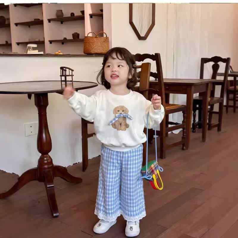 ・商品カテゴリ: 子供用セットアップ・対象: 女児・スタイル: 韓国風・セット内容: トップス、ボトムスの2点セット・対象年齢: 3～8歳、100～140cm・シーズン: 秋・袖丈: 長袖・帽子: フードなし・パンツ丈: 長ズボン・生地加工...