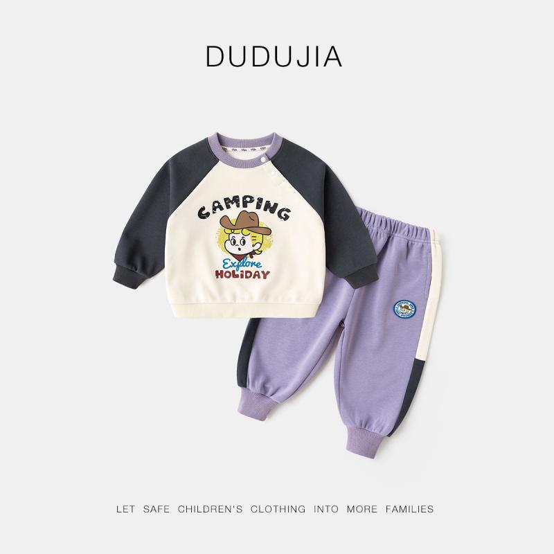 ・対象: 男女兼用・スタイル: 韓国・セット内容: パンツセット・対象年齢: 1～3歳 (80～100cm)・シーズン: 春、秋・袖丈: 長袖・フード: なし・パンツ丈: ロングパンツ・厚さ: 普通・柄: キャラクター・素材: 綿混紡・主な...