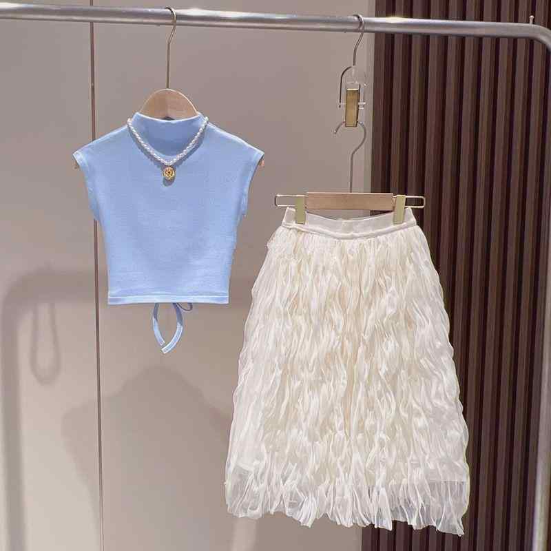 ・対象: 女の子・スタイル: 韓国風・セット内容: パンツセット、2点セット・袖丈: 長袖・連帽: なし・パンツ丈: 長ズボン・厚さ: 厚手・柄: 無地・素材: 綿・主素材: 綿80%・安全レベル: B類・クロージャー: プルオーバー・カラ...
