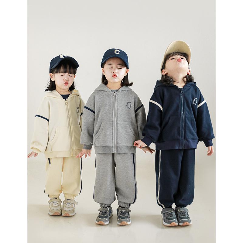 ・商品種類: 子供用セットアップ・対象: 男女兼用・スタイル: 韓国風・セット内容: パンツセット・対象年齢: 1～3歳 (80～100cm)・シーズン: 春、秋・袖丈: 長袖・フード: あり(フード付き)・パンツ丈: 長ズボン・生地加工:...