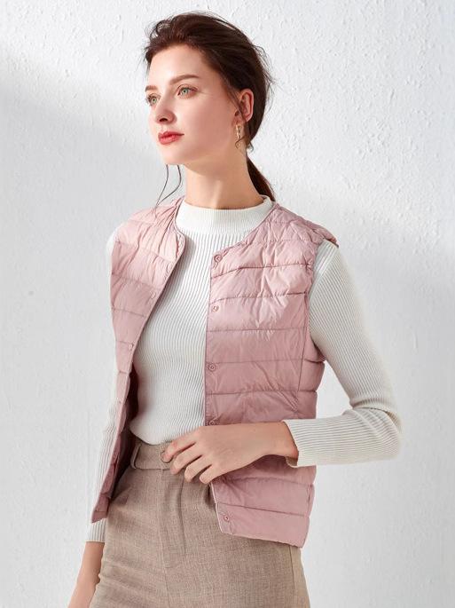 ・厚さ: 薄手・生地: ナイロン・詰め物: ホワイトダックダウン・主な生地成分: ポリエステル繊維・フィット: スリム・フロント: シングルブレスト・ネックライン: ラウンドネック・ファー: 無し・着丈: ミドル丈(50cm<着丈≤6...