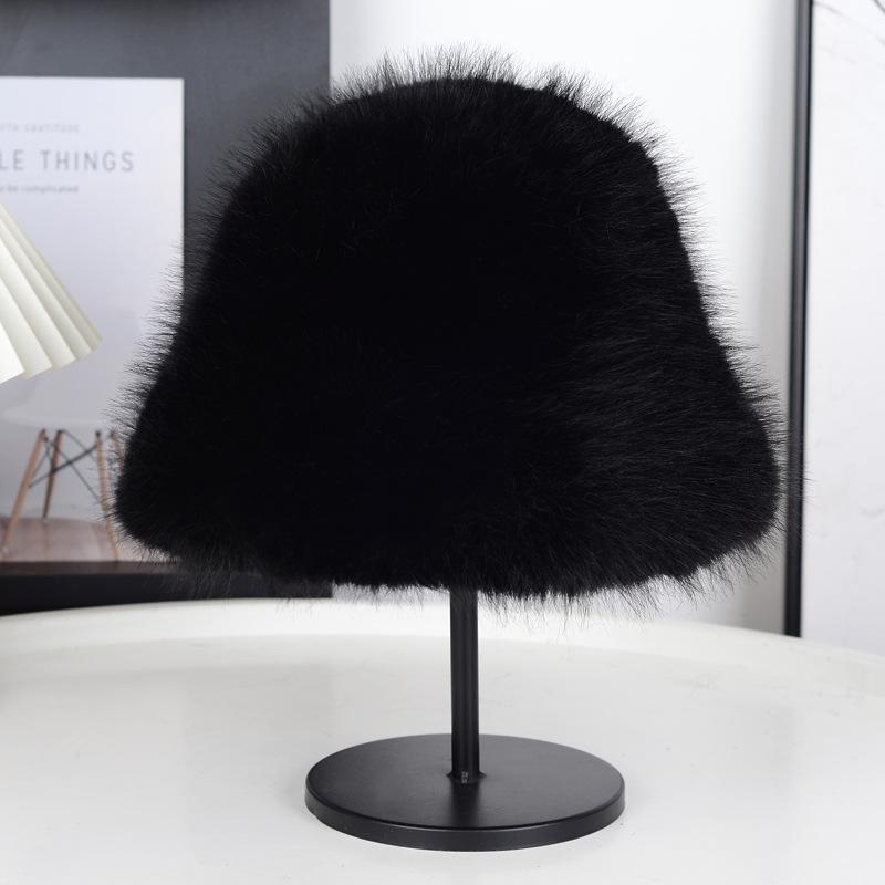 [{"output":"・カテゴリ: 漁夫帽・流行要素: 吉祥图案・適合シーズン: 秋、冬・帽子のタイプ: 圆顶・つばのタイプ: 無・カラー: カーキ、白、乳白、黒、レオパード1、レオパード2・サイズ: フリー...