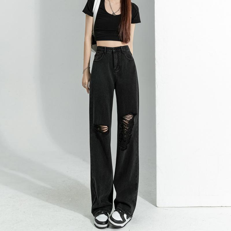 [{"output":"・素材: デニム/綿・スタイル: その他、都市風・パンツ丈: フルレングス・ウエスト: ハイウエスト・特徴: 穴あき加工、ボタン、無地・カラー: ブラック、ブラック(丈長め)、ライトブル...