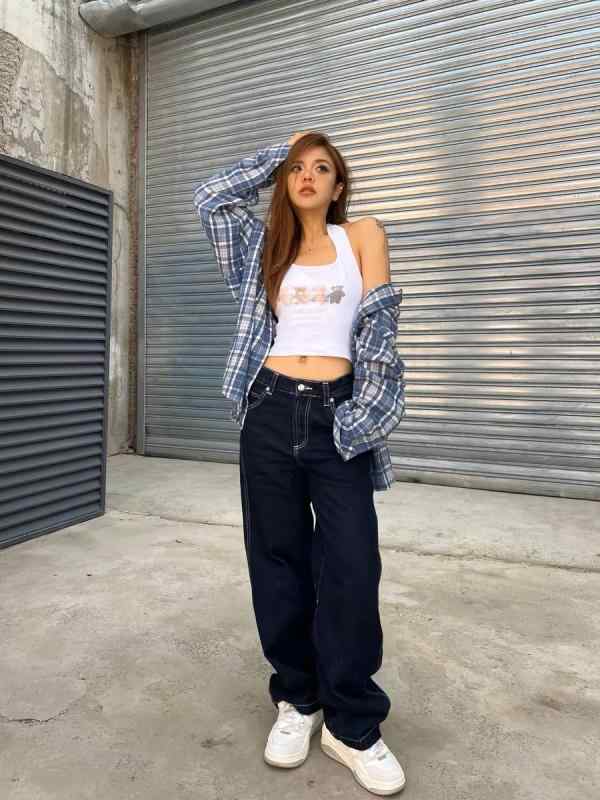 ・素材: 綿・主素材: 綿95%以上・副素材: スパンデックス30%以下・スタイル: ストレートパンツ・パンツ丈: フルレングス・ウエスト: ローウエスト・厚さ: 普通・デザイン: 無地・カラー: ダークブラックブルー・サイズ: S、M、L...