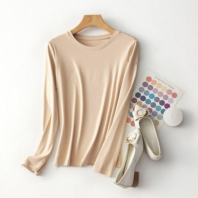 [ "・素材: ポリエステル繊維", "・袖丈: 長袖", "・ネックライン: ラウンドネック", "・袖のタイプ: レギュラー袖", "・カラー: ...