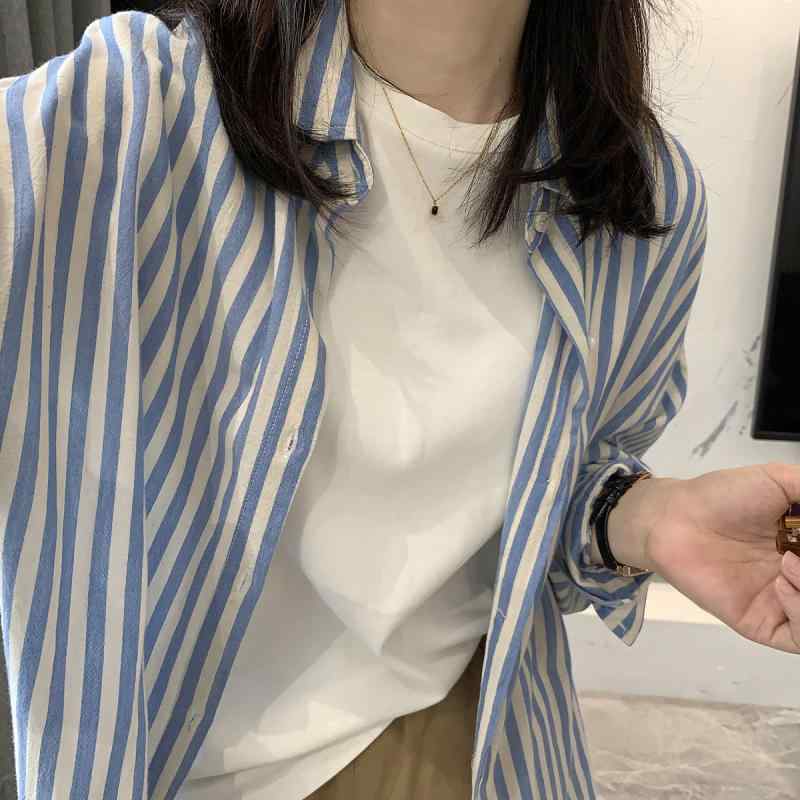 ・主な素材: 綿、ポリエステル・柄: ストライプ・スタイル: ベーシック・袖丈: 長袖・フィット: ゆったり・着丈: ミドル丈(65cm超80cm以下)・ネックライン: シャツカラー・袖のタイプ: レギュラー・カラー: ブルー, イエロー・...