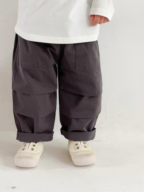 ・スタイル: カジュアル・生地: 綿・安全レベル: A・パンツ丈: 長ズボン・主な生地の成分: 綿100%・対象: 中性/男女兼用・対象年齢: 1～3歳 (80～100cm)・対象シーズン: 春、秋・種類: カジュアルパンツ・股開き: なし...