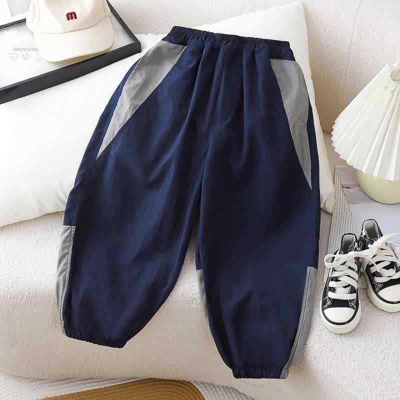 ・スタイル: カジュアル・生地: 化学繊維混紡・安全等級: A類・パンツ丈: ロング・主な生地成分: ポリエステル100%・対象: 子供・対象年齢: 中・高学年(8歳以上、140cm以上)・パンツの種類: 裾絞りパンツ・股開き: なし・生地...