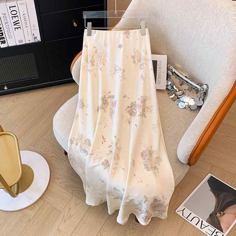 ・柄: 花柄・スカート丈: ロング・スタイル: 通勤・スカートの種類: フレアスカート・色: 杏色・サイズ: S、M、L、XL、2XL、3XL・素材: ポリエステル30%以下、その他30-50%・伸縮性: 弱・テイスト: エレガント