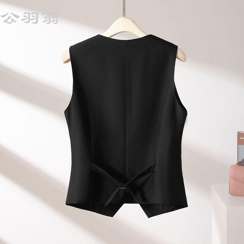 ・スタイル: プルオーバー・ネックライン: ハイネック・柄: スカル・流行要素: リボン・素材: 金属繊維布、羊革、ダウンコットン・カラー: ミカ色、ブラック・サイズ: M、L、XL、2XL、3XL、4XL・スタイルタイプ: 文芸復古・年齢...