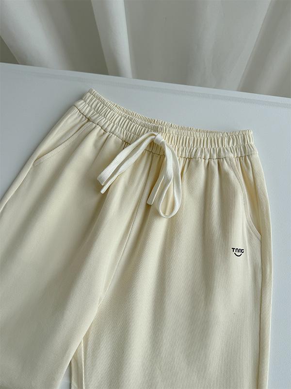 ・スタイル: 韓国版・素材: 綿・パンツ丈: 長ズボン・主な素材: 綿75.4%・対象: 子供 (8歳以上、140cm以上)・種類: カジュアルパンツ・股開き: 有り・柄: 無地・写真: モデル着用・要素: スポーツ, かわいい, プリント...