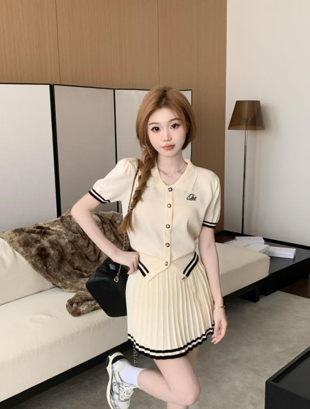 ・素材: ポリエステル、スパンデックス・柄: 拼色・スタイル: 2点セット・袖丈: 半袖・フィット: レギュラー・着丈: 短め（40cm超50cm以下）・ネックライン: ポロネック・袖のタイプ: レギュラー袖・特徴: 防しわ加工・カラー: ...