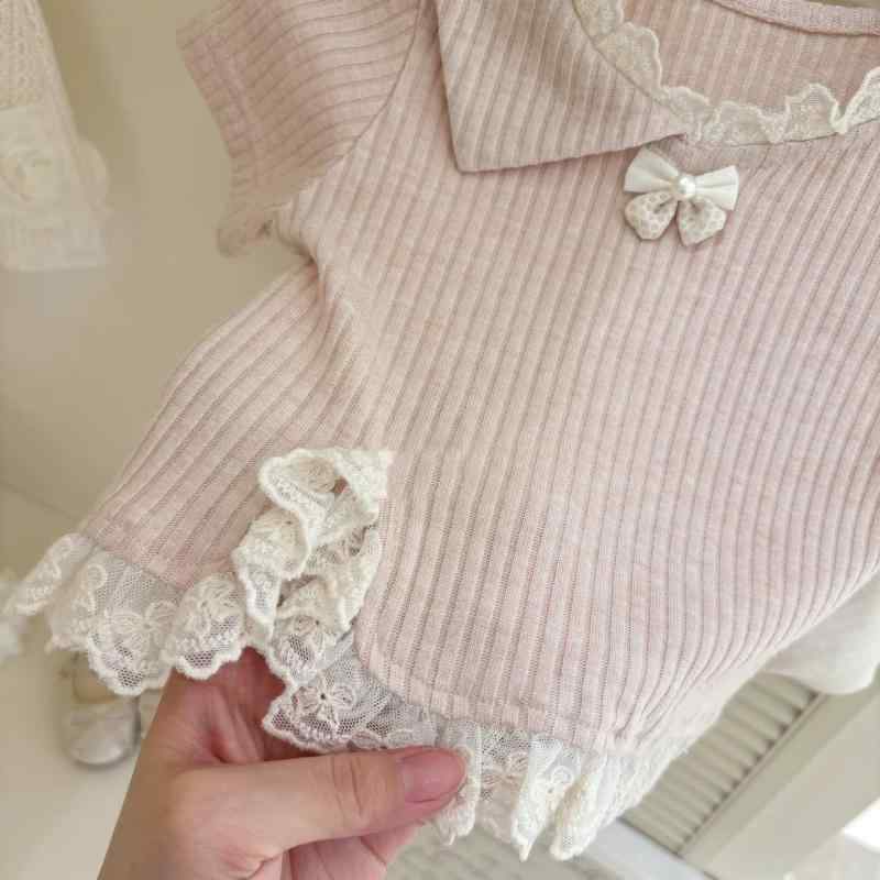 ・対象: 女の子・スタイル: 韓国・セット内容: パンツセット（2枚）・袖丈: 半袖・連帽: なし・パンツ丈: 短パン・生地加工: 柔らかい・厚さ: 薄手・柄: 無地・素材: 綿・素材構成: 綿95%・安全等級: B・閉鎖: プルオーバー・...