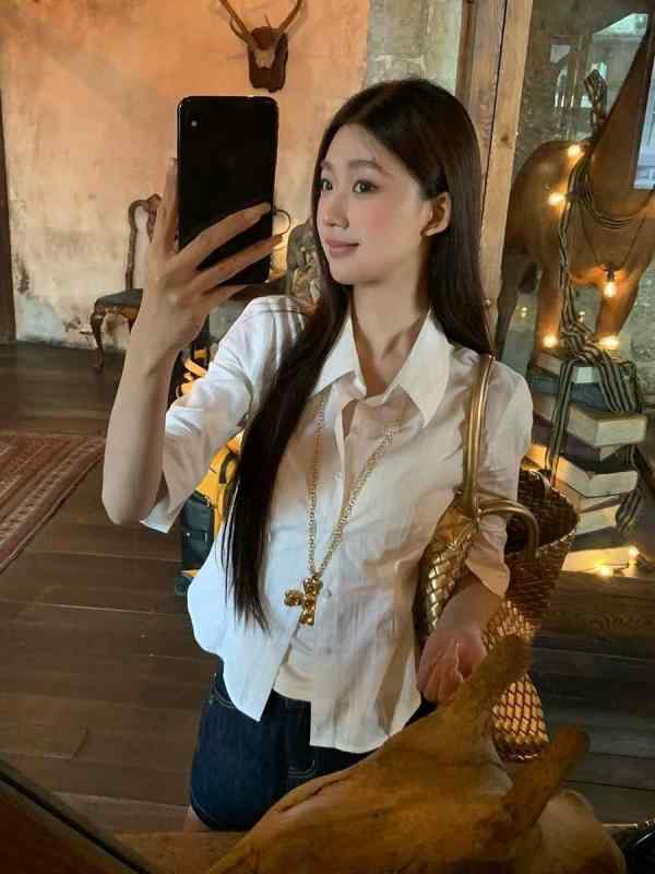 ・素材: ポリエステル・柄: 無地・スタイル: カーディガン・袖丈: 七分袖・シルエット: ストレート・着丈: ミドル・襟: ポロ襟・袖: レギュラー袖・要素: ボタン・カラー: ホワイト・サイズ: S, M, L, XL・系統: 日韓カジ...