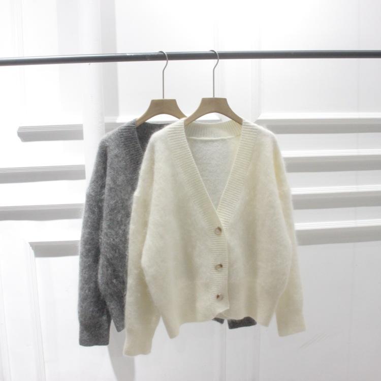 ・素材: 馬海毛・厚さ: 中程度・スタイル: カーディガン・組み合わせ: 単品・シルエット: ゆったり・着丈: 普通(50cm<着丈≤65cm)・ネックライン: Vネック・袖丈: 長袖・袖のタイプ: レギュラー・デザイン: ボタン・カ...