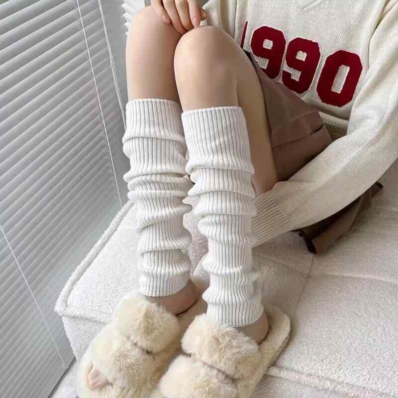 ・項目名: 素材 ・値: 山羊绒10% ・項目名: 機能 ・値: その他 ・項目名: スタイル ・値: シンプル ・項目名: 柄 ・値: 無地 ・項目名: 対象 ・値: 女性 ・項目名: 対象年齢 ・値: 18～40歳 ・項目名: 筒丈 ・...