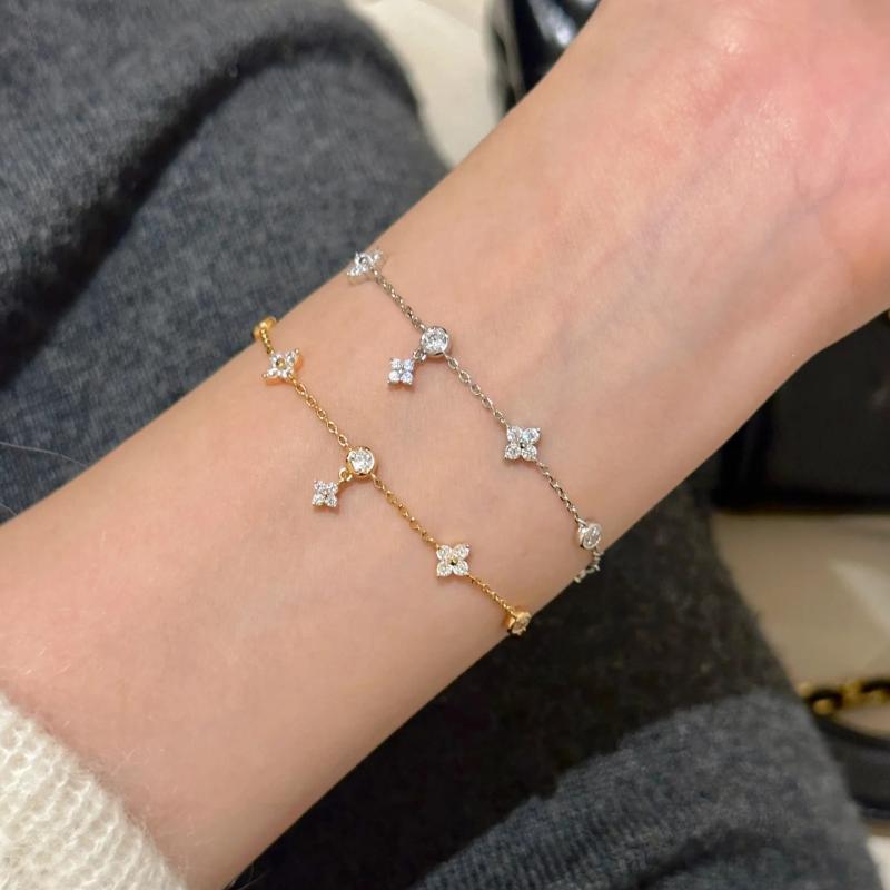 ・素材: 銅・加工技術: ジルコニア象嵌・デザイン: 幾何学型・対象: 女性・スタイル: ファッションOL、通勤・カテゴリー: ブレスレット・カラー: シャンパンゴールド、ホワイトゴールド・モチーフ: 花柄・流行要素: 花柄