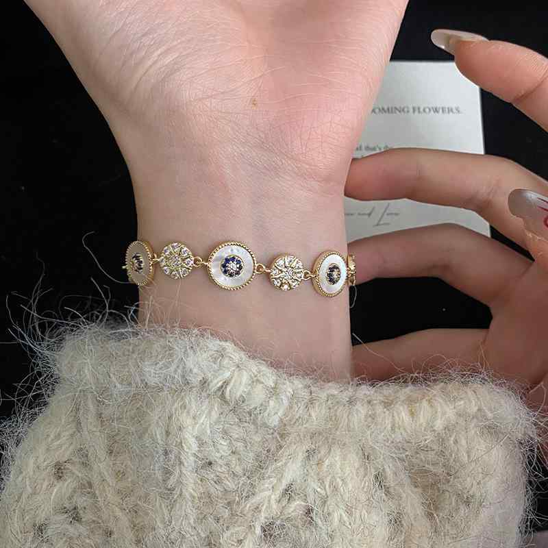 ・素材: 锆石、贝壳・加工: 真金电镀、微镶锆石・スタイル: 女式・デザイン: 几何型・対象: 女性・カラー: R0168 贝壳手链【约22cm】, R0063 贝壳曼塔施家珠手链, R1829 贝壳项链, R1087 贝壳耳钉・流行要素:...