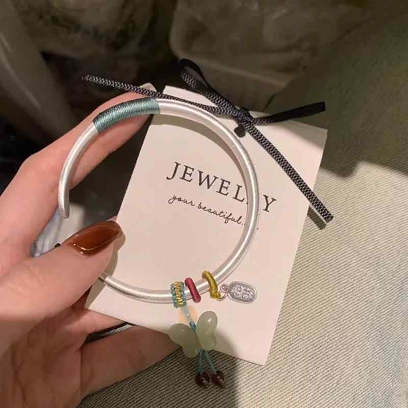 ・素材: 銅・スタイル: その他・対象: 女性・加工: 電気メッキ・用途: 旅行記念、記念日、従業員福利厚生・カラー: 平安喜楽蝶々ブレスレット・カテゴリー: ブレスレット