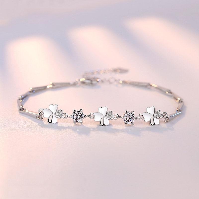 ・素材: 銅・処理: 電気メッキ・スタイル: レディース・デザイン: 葉・カラー: 四つ葉 白ダイヤ, 四つ葉 青ダイヤ, 四つ葉 紫ダイヤ・モチーフ: 花、植物・カテゴリー: ブレスレット・対象: 女性・テイスト: 韓国、スイート・人気要...