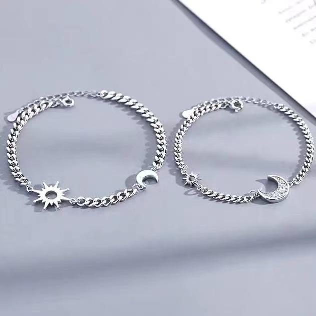 ・手首周りサイズ: フリーサイズ・素材: 銅・加工: 電気メッキ・スタイル: ペア・デザイン: 星・対象: 男女兼用・カテゴリ: ブレスレット、バングル・カラー: SL6816-メンズ、SL6816-レディース・テイスト: 小清新、スイート...