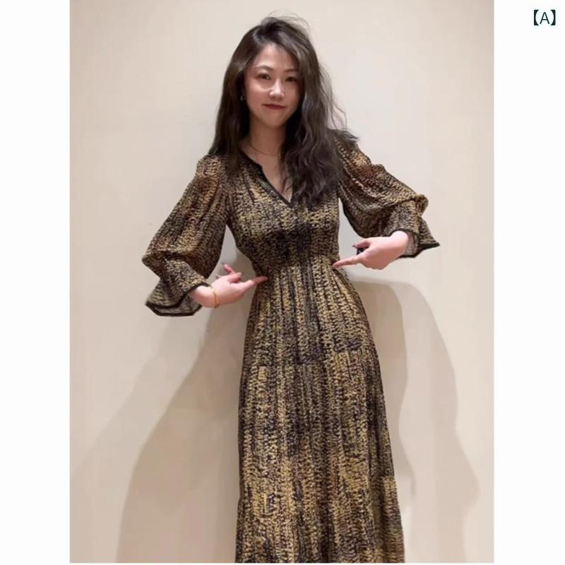 ・カテゴリ: 連衣裙・スタイル: 文艺复古・柄: 碎花・加工: 拼贴/拼接・主な素材: 粘胶纤维・スカート丈: 長め・スカート型: 蛋糕裙・ネックライン: Vネック・袖型: 喇叭袖・袖丈: 5分袖・ウエスト位置: ミッドライズ・流行要素: ...