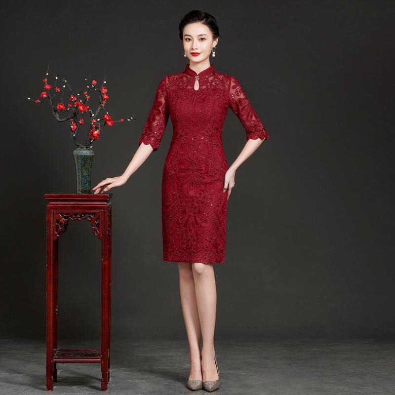 ・カテゴリ: チャイナドレス・スタイル: エレガント・生地: ポリエステル繊維・素材: ポリエステル（95%以上）・着丈: ミドル丈・襟の形: スタンドカラー・袖丈: 五分袖・スリット: ロースリット・カラー: ワインレッド, ピンク, マ...