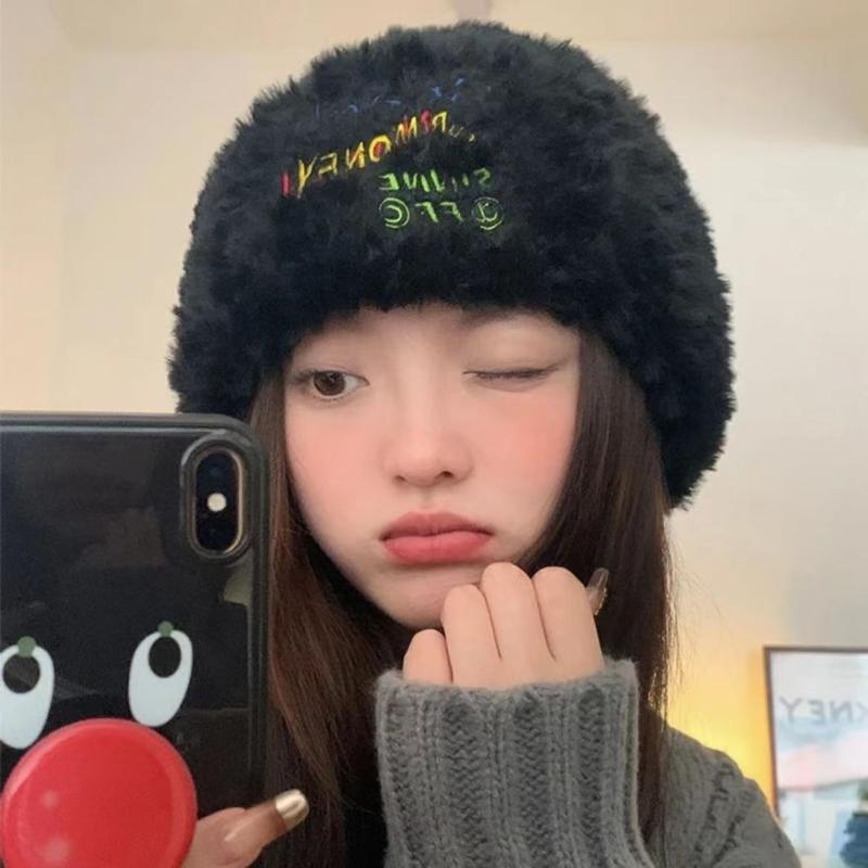 ・商品カテゴリ: 帽子・流行の要素: 英字・帽子の種類: 盆帽・帽子のトップ: ドーム型・つばの形状: つばなし・カラー: カーキ, ホワイト, ブラック・サイズ: フリーサイズ・機能: 保温・主な素材: ポリエステル・素材: ポリエステル...