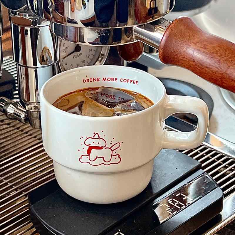 ・素材: 陶器・種類: マグカップ・スタイル: イラスト・機能: 環境に優しい・構造: 単層・場所: 家庭用・対象: 女性、子供、カップル、学生、同僚、友人、顧客・柄: イラスト・電子レンジ: 使用可能・形状: 円形・重量: 約350g・対...