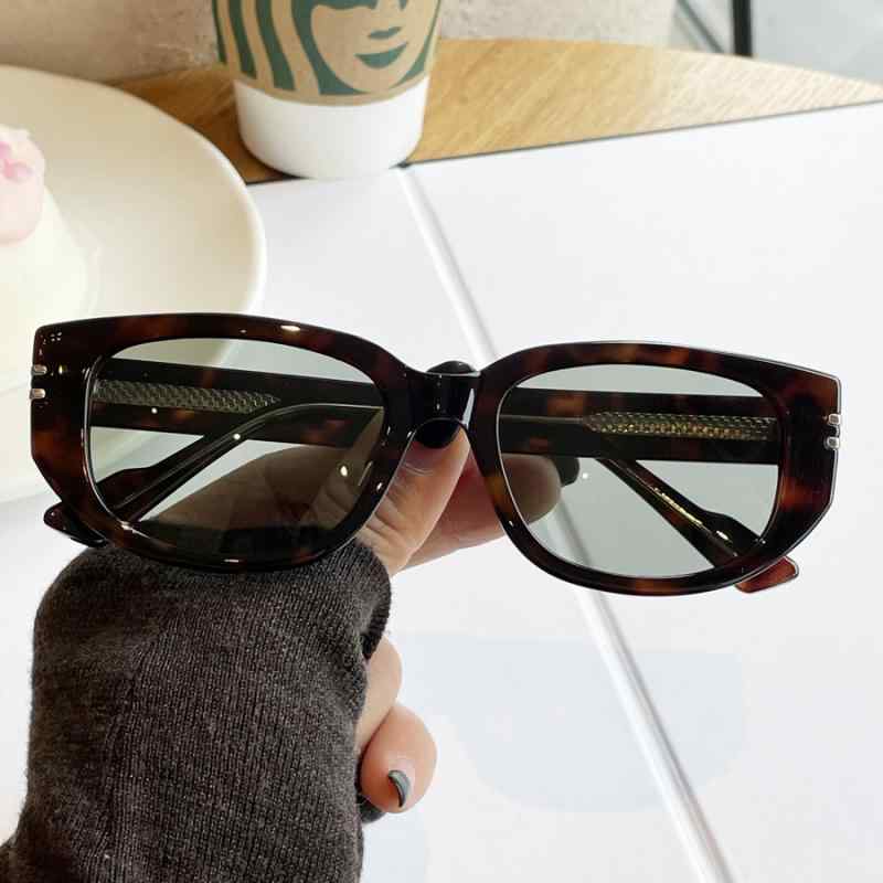 ・レンズカラー: グレー・フレームカラー: ブラック・透過率分類: 3・偏光: 対応・眼鏡構造: フルフレーム・UVカット: UV400・適用シーン: 日焼け防止、釣り、旅行、サイクリング、ファッション、運転、舞台、パーティー・度付きレンズ...