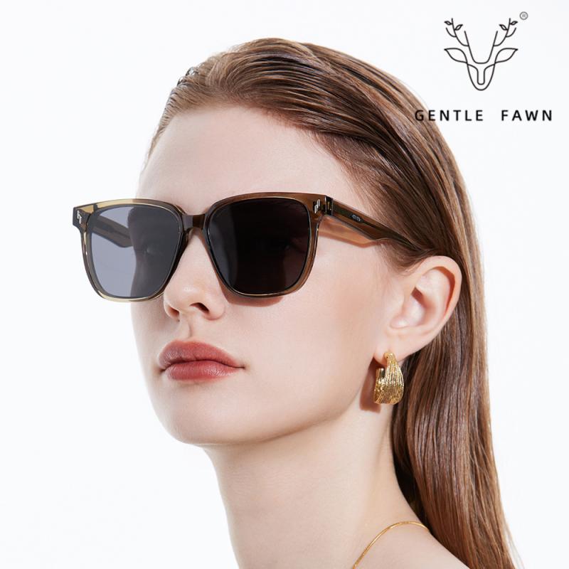 ・レンズカラー: グレー、茶色・フレームカラー: ブラック、透明グレー、新米ホワイト、透明墨グリーン、べっ甲・透過率分類: 3類・UVカット等級: UV400・眼鏡構造: フルリム・適用シーン: 日焼け防止、旅行、アウトドアスポーツ、サイク...