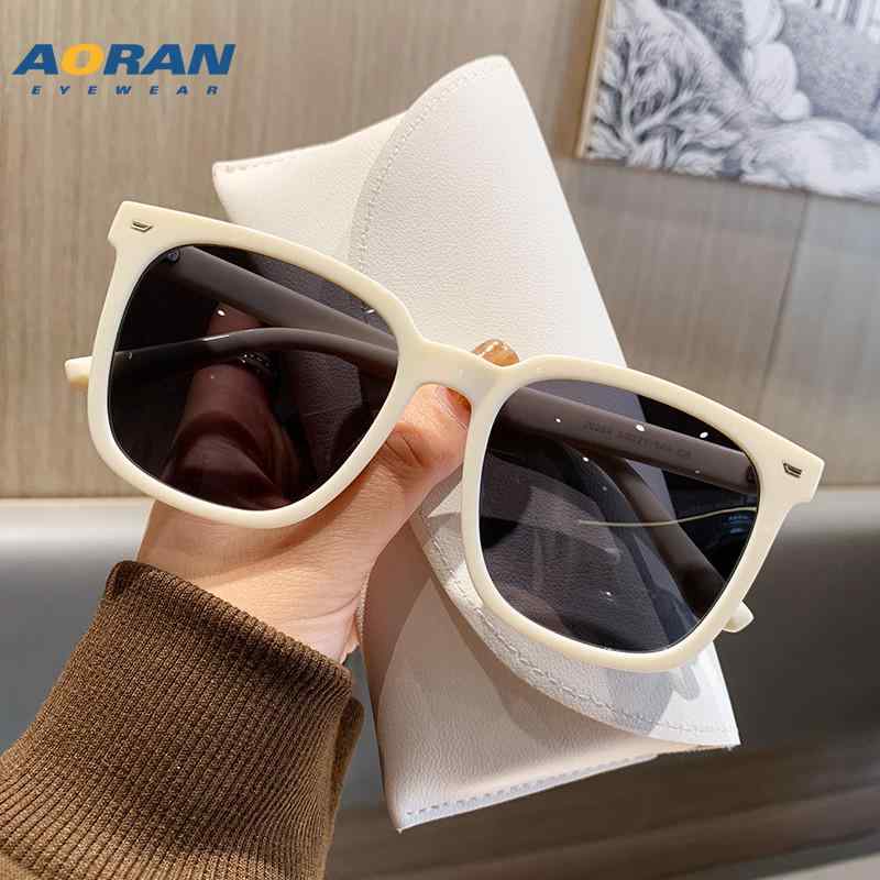 ・レンズカラー: ブラック・フレームカラー: ブラック・可視光線透過率: カテゴリー3/遮光サングラス・眼鏡構造: フルフレーム・UVカット: UV400・適用シーン: 日焼け防止、釣り、おしゃれ、パーティー・スタイル: 個性、インス風、S...