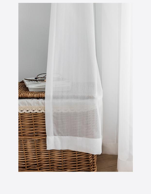 ・素材: ポリエステル・生地主成分: ポリエステル繊維・生地主成分含有量: 100%・生地副成分: ポリエステル繊維・生地副成分含有量: 100%・加工: 原色・機能: 半遮光(40%-70%)・分類: ロールスクリーン、縦型ブラインド、ロ...