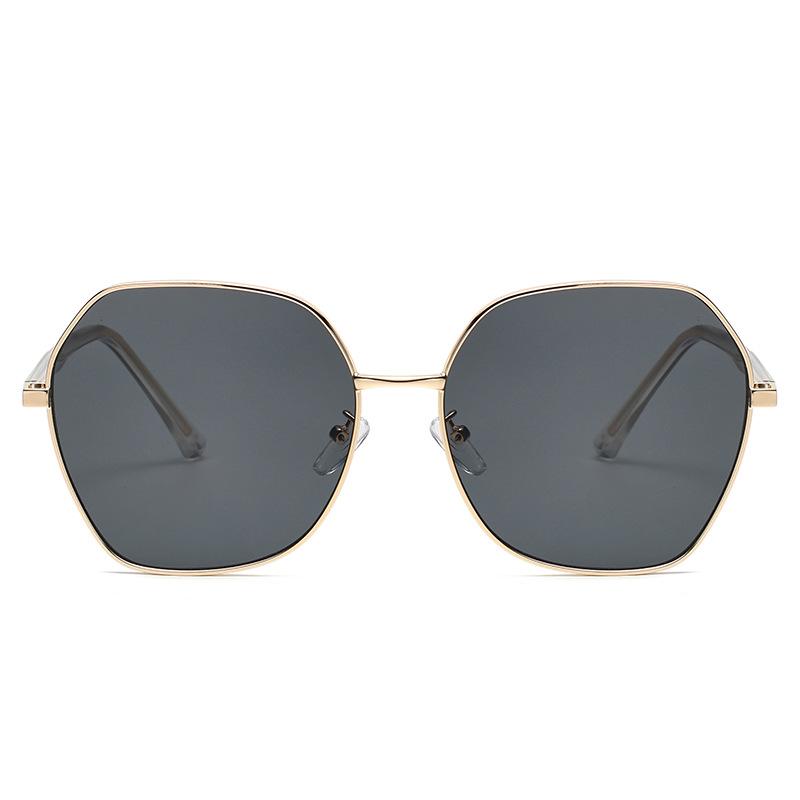 ・レンズカラー: グレー・フレームカラー: ブラック・透過率分類: 3・眼鏡構造: フルフレーム・UVカット: UV400・適用シーン: 旅行、パーティー・カラー: ゴールドフレーム黒/グレーレンズ、シルバーフレームグラデーションピンク、ロ...