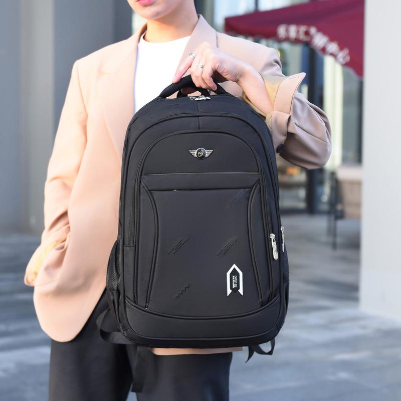 ・カラー: ホワイト、ブルー、レッド・対象: 男女兼用・シーン: ビジネス・素材: オックスフォード・スタイル: ビジネス・容量: 36～55L・機能: 通気性・PC収納サイズ: 35.56cm・柄: 無地・裏地: ポリエステル・特徴: ス...