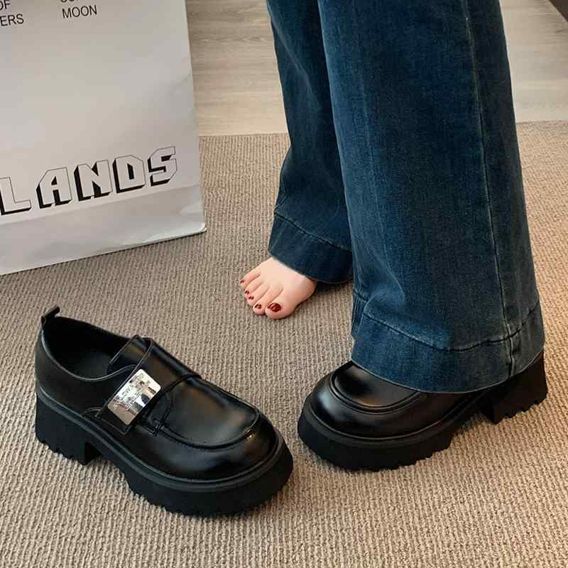 ・カラー: ブラック（亮面、マット）