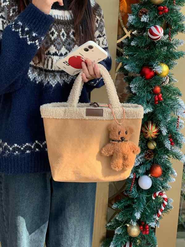 ・カラー: カーキ色+歪み熊, ブラウン+歪み熊・スタイル: ストリート・素材: 合成皮革・バッグのタイプ: トートバッグ・バッグのサイズ: M・特徴: ステッチ・形状: 横型・開閉方法: フック・硬さ: ソフト・用途: デイリーユース