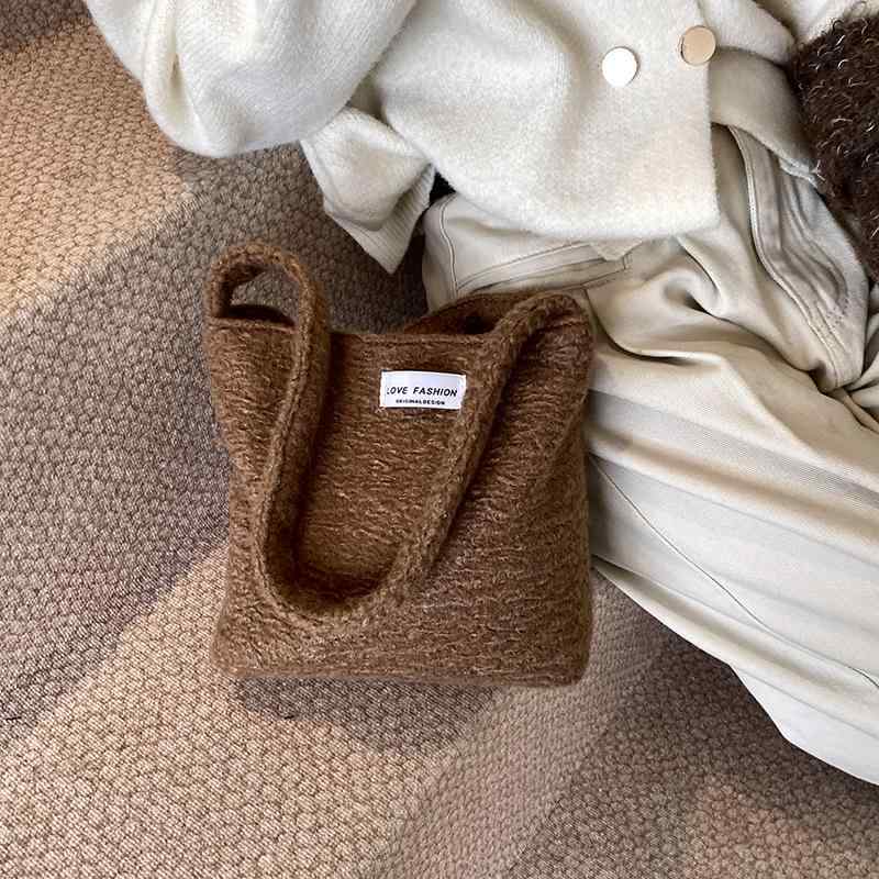 ・カラー: グレー, ブラック, イエロー, ジンジャーイエロー, ブラウン・スタイル: 都市ミニマル・素材: 特殊素材・バッグのタイプ: バケットバッグ・バッグのサイズ: スモール・人気要素: ステッチ・裏地の材質: ナイロン・バッグの形...