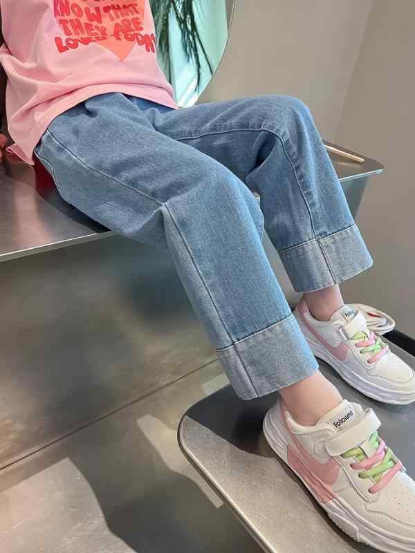 ・スタイル: 韓国版・生地: 綿・安全等級: B類・パンツ丈: ロング・主な素材: 綿55.1%・対象: 女の子・対象年齢: 8歳以上(140cm以上)・シーズン: 春秋・種類: ジーンズ・股: クローズ・生地加工: 柔らか・柄: 無地・モ...