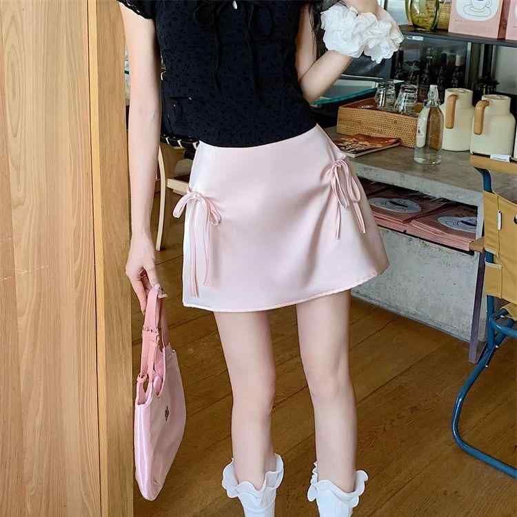 ・素材: シェニール、スパンデックス30%以下・スカート型: Aライン・スカート丈: ミニ・カラー: ブラック、ピンク・サイズ: S（約40-47.5kg）、M（約47.5-52.5kg）、L（約52.5-57.5kg）、XL（約57.5-...