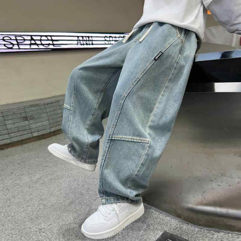・スタイル: 韓国版・生地: デニム・安全レベル: B類・パンツ丈: ロングパンツ・主な素材: 綿56%・対象: 男の子・対象年齢: 8歳以上(140cm以上)・シーズン: 春秋・種類: ジーンズ・股: 閉じ・生地加工: 柔らかい・柄: 無...