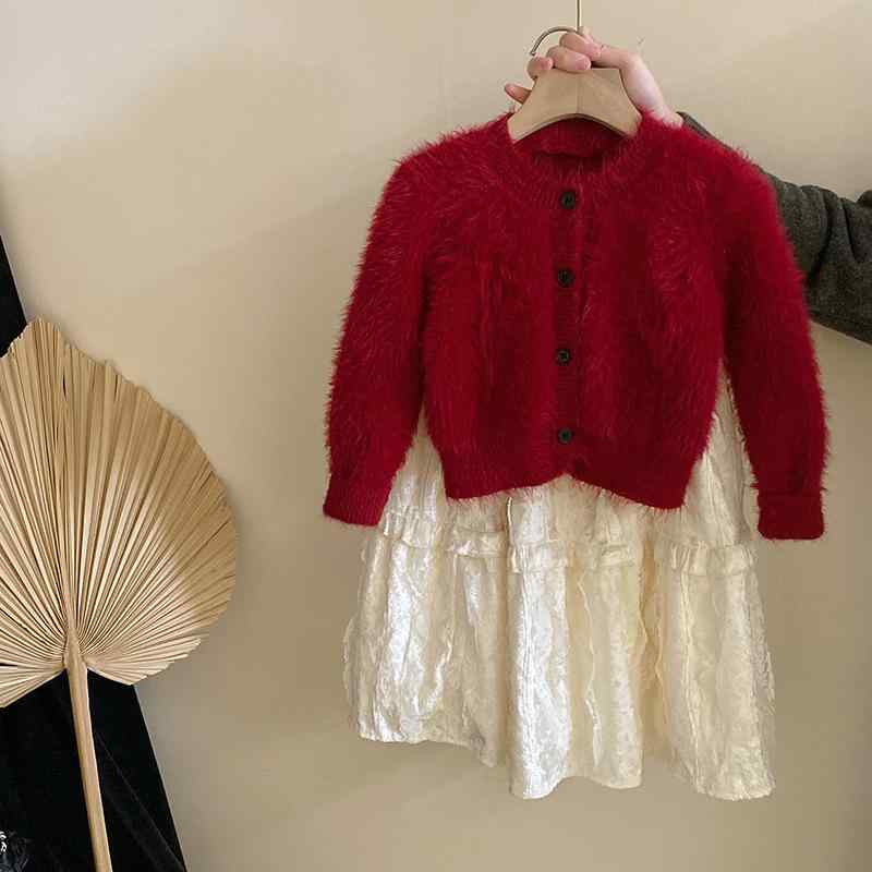 ・対象: 女の子・スタイル: 韓国風・セット内容: スカート、カーディガン (2点セット)・対象年齢: 3～8歳 (100～140cm)・シーズン: 冬、秋・袖丈: 長袖・フード: なし・生地加工: 柔らか обработка・厚さ: 厚手...