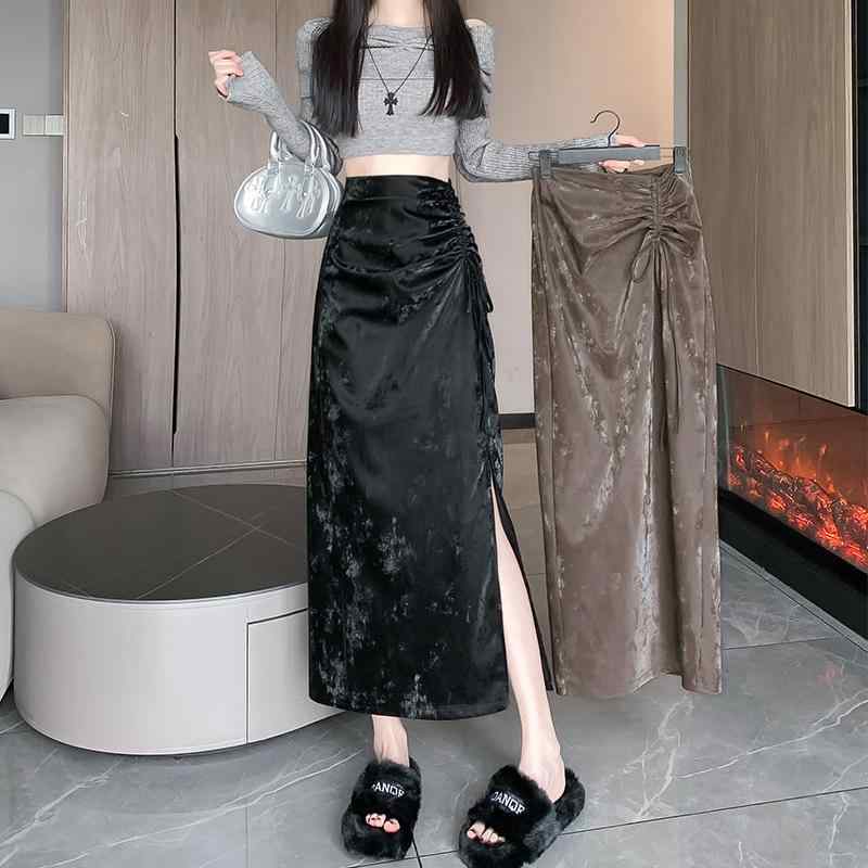 ・柄: 無地・スカート丈: ミニ・素材: ポリエステル・素材（主）: ポリエステル（ポリエステル繊維）95%以上、フェイクレザー・スカートの種類: タイト・スタイル: 通勤、都会的・テイスト: スイート、フレッシュ・特徴: 立体裁断、ギャザ...