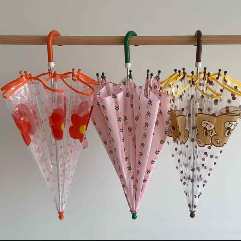 ・スタイル: シンプル・傘の材質: ナイロン・傘のコーティング: ブラックコーティング・傘の密度: 210T・傘骨の材質: プラスチック・傘の柄の材質: プラスチック・中棒の材質: プラスチック・タイプ: 長傘・傘骨の数: 8本・開閉方法:...